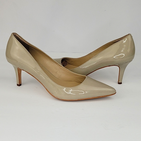 Ann Taylor | Shoes | Ann Taylor Pointy Toe Patent Leather Pumps Nude ...
